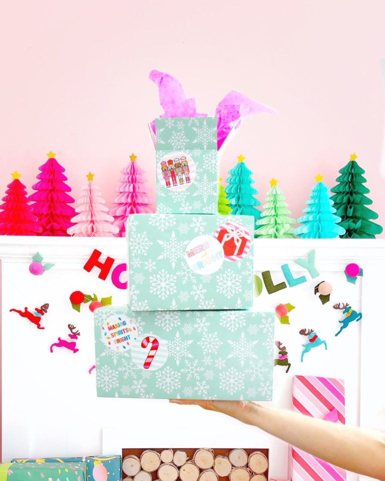 Printable Holiday Stickers - A Kailo Chic Life