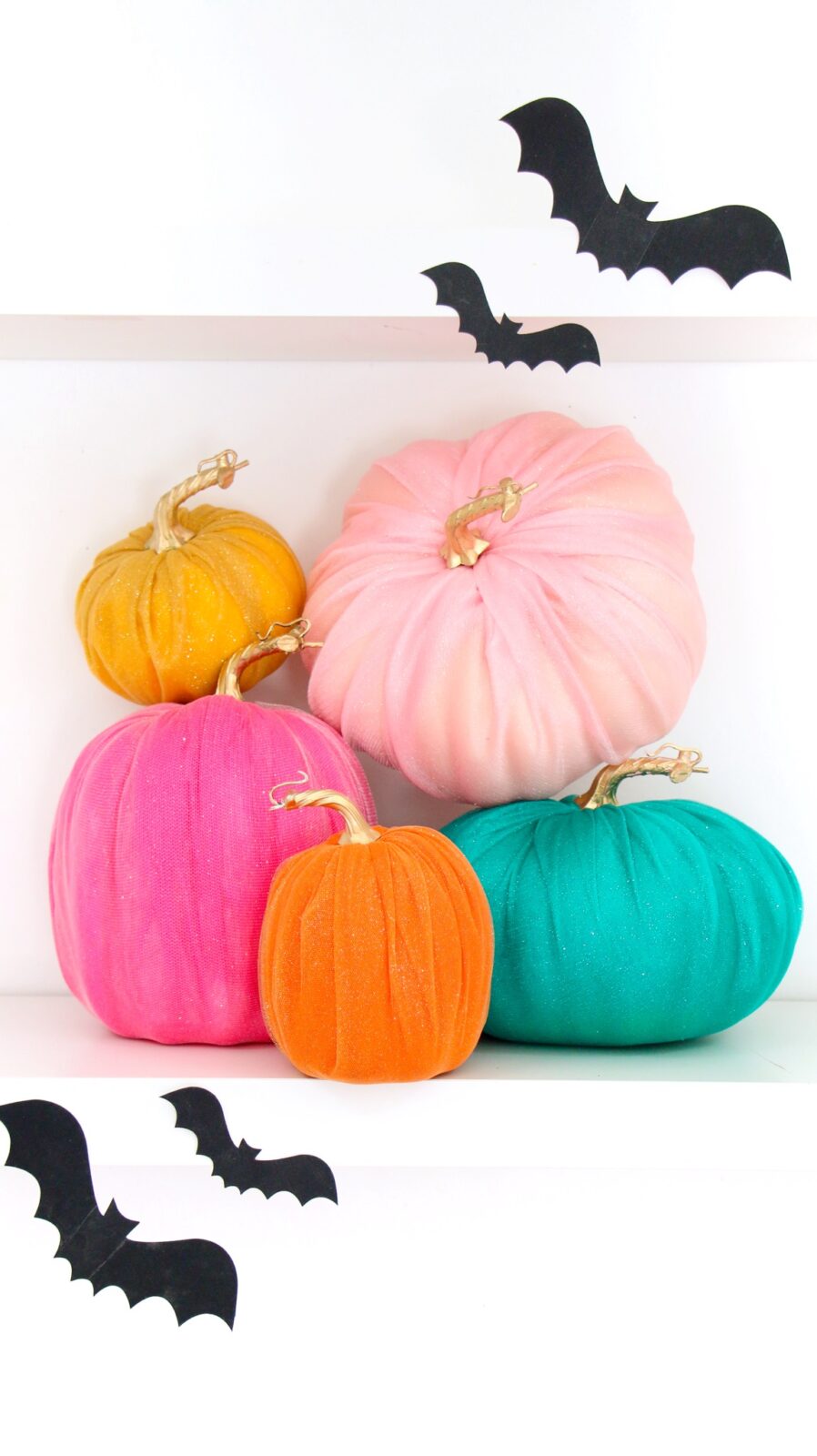 DIY Sparkly Tulle Pumpkins - A Kailo Chic Life